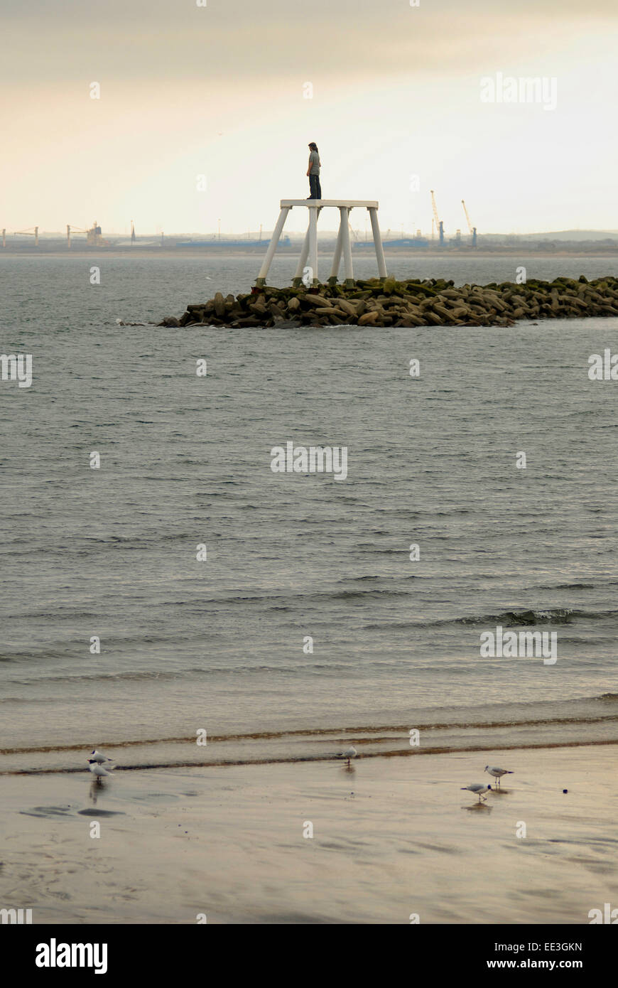 "Couple" by Sean Henry, Newbiggin by the sea Stock Photo - Alamy