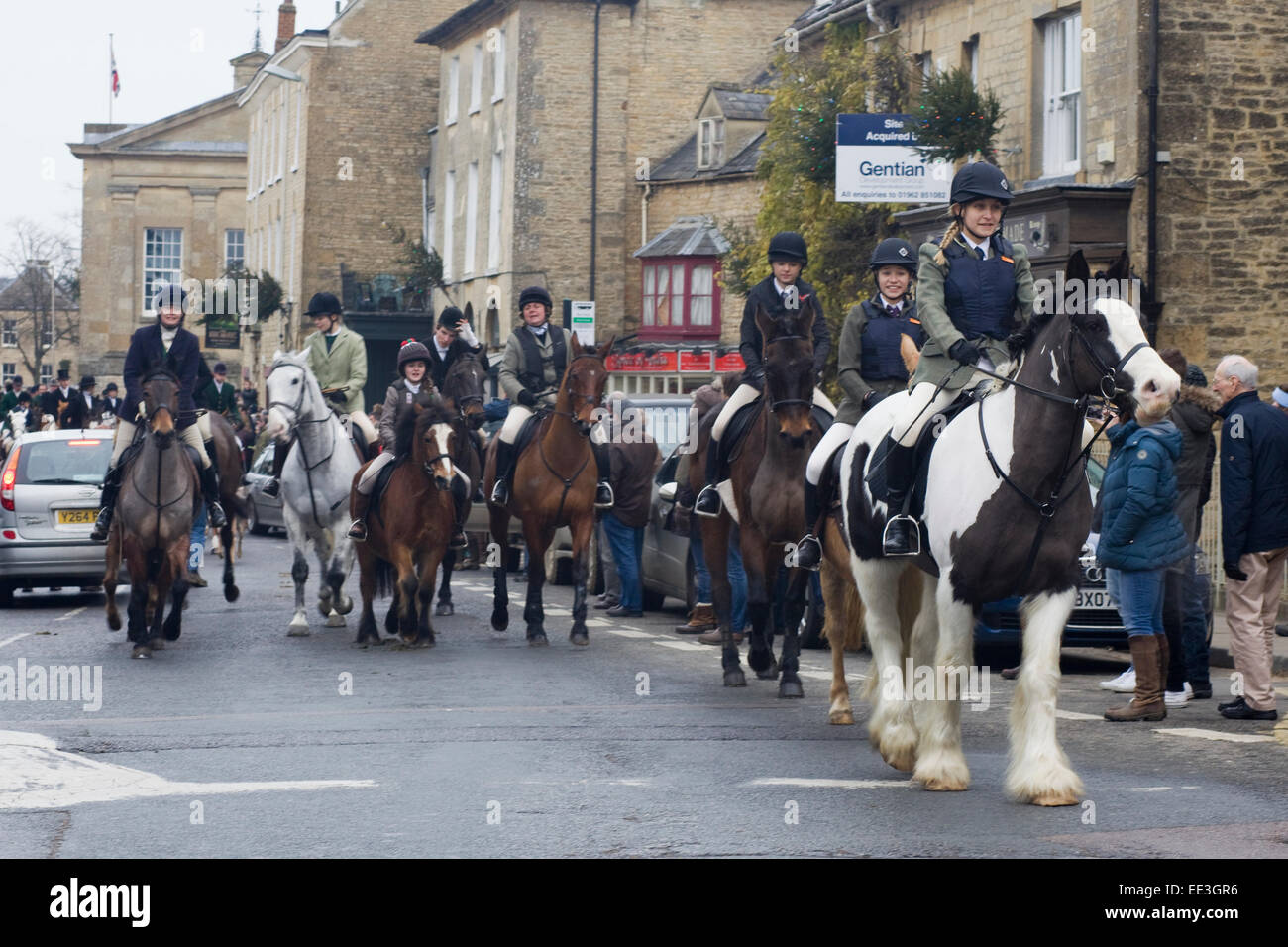 The Heythrop Hunt at the boxing day meet in Chipping Norton Stock Photo ...