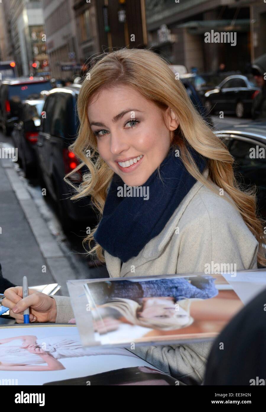 Amanda schull at today show celebrity candids tue paparazziec hi-res ...