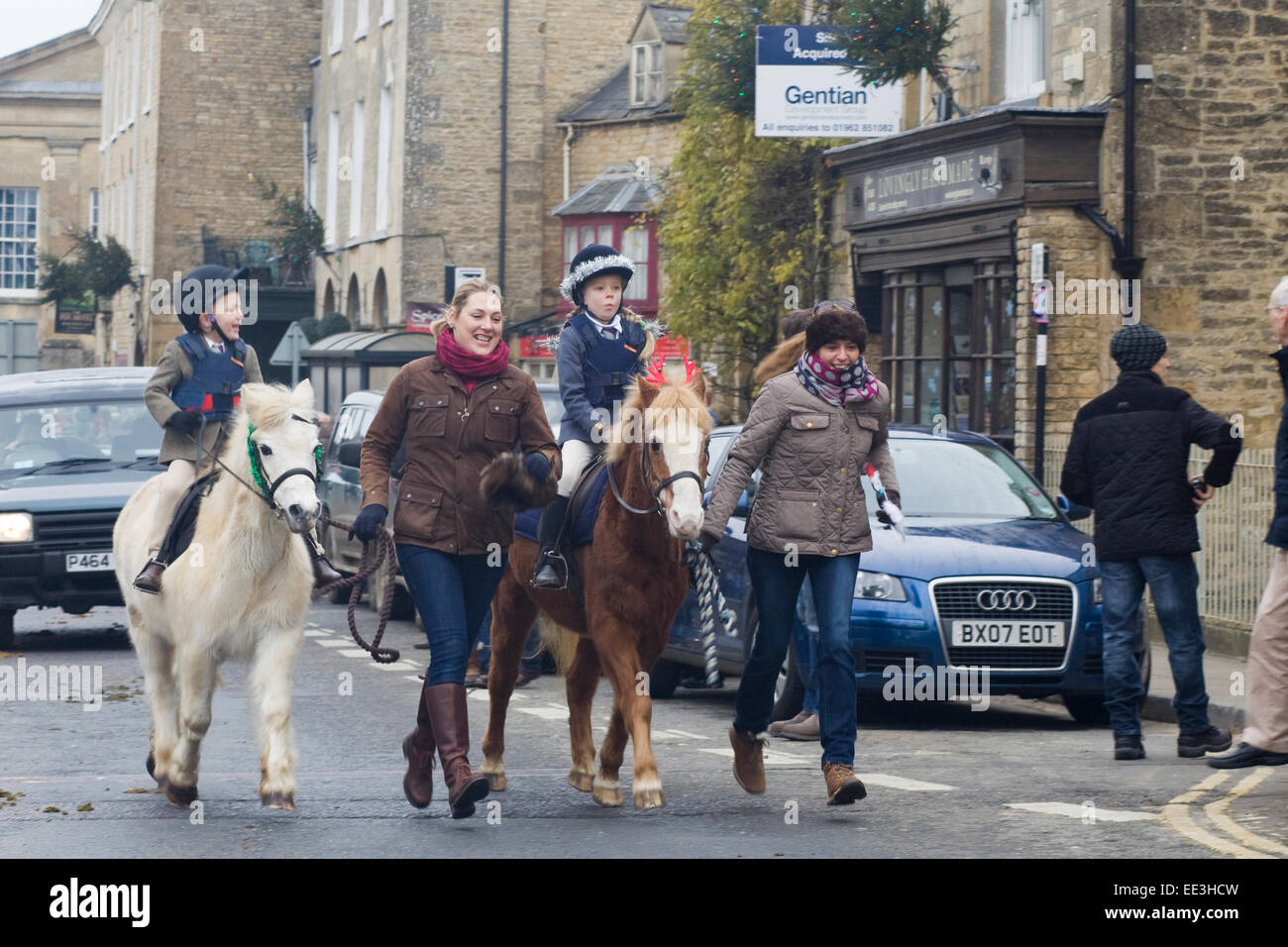 The Heythrop Hunt at the boxing day meet in Chipping Norton Stock Photo ...