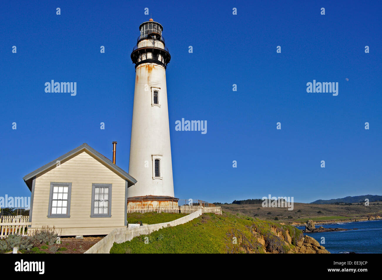 Light station hi-res stock photography and images - Alamy