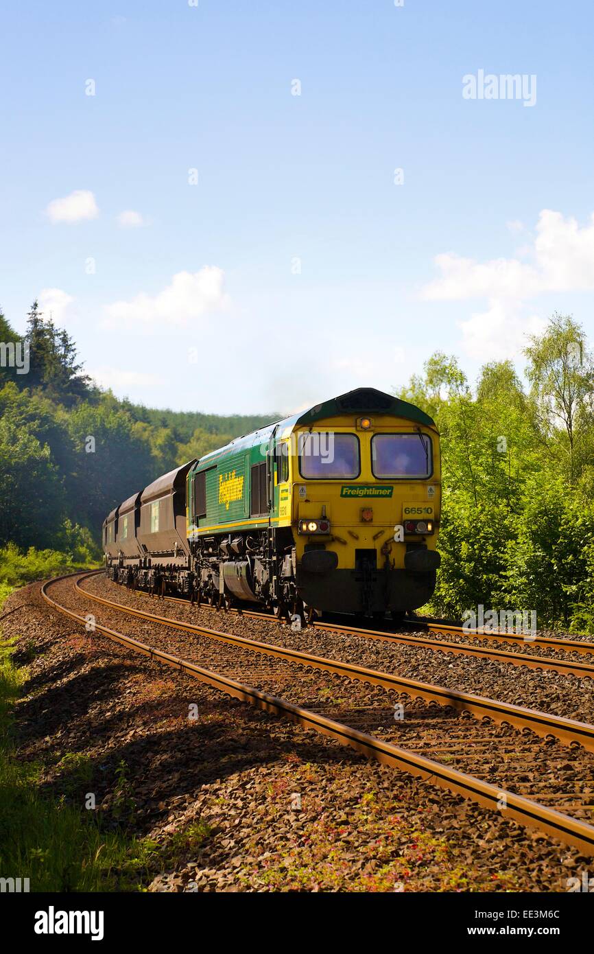 Freightliner freight train, near Lazonby, Eden Valley, Settle to ...