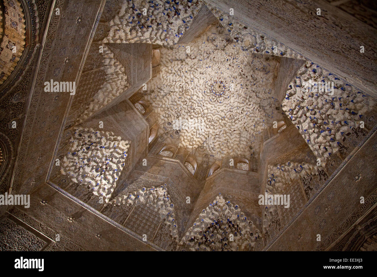 Granada, Alhambra, Hall of the Abencerrajes, stalactited (mocarabes ...