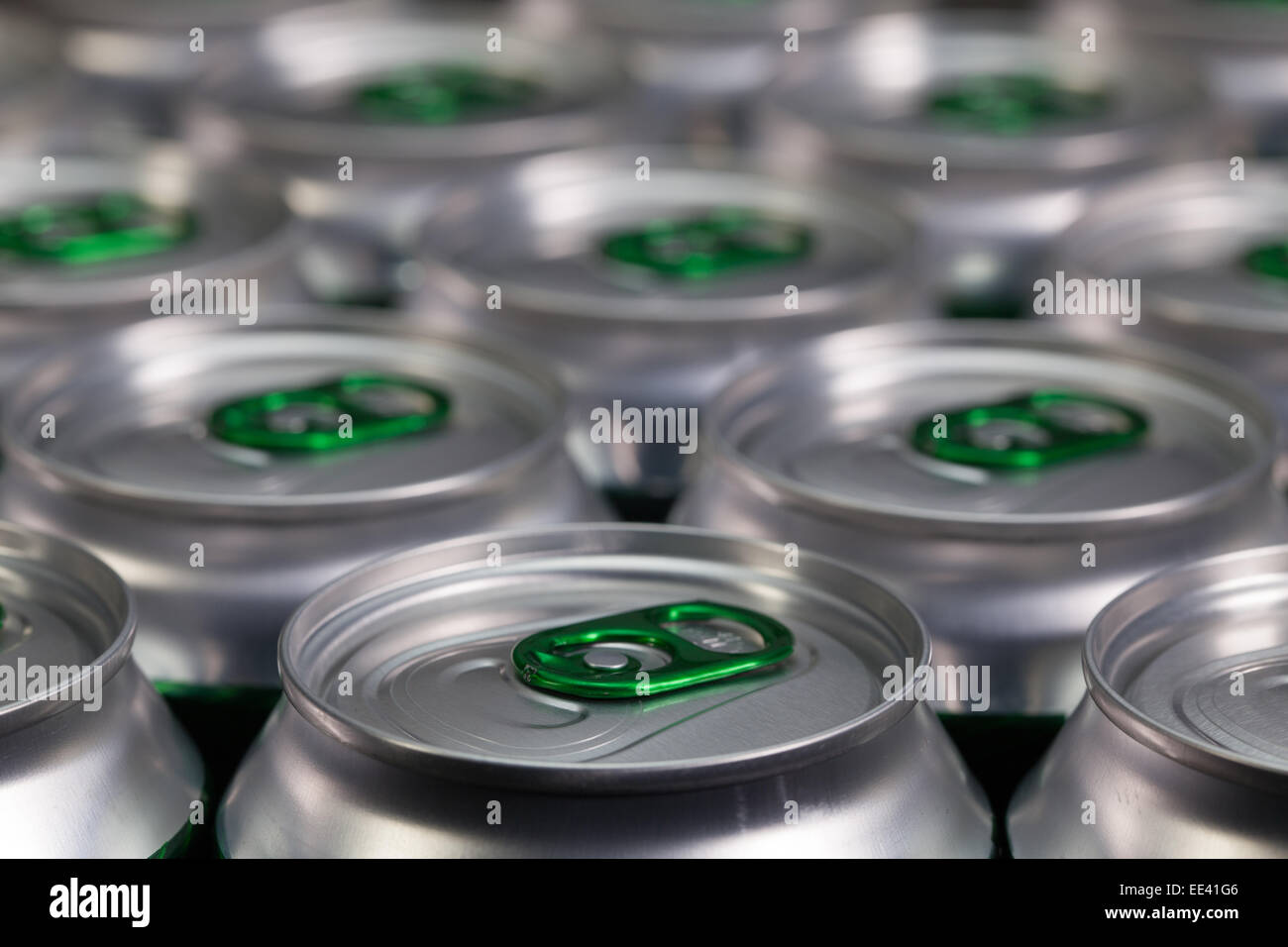 Pattern from much of drinking cans of beer Stock Photo - Alamy
