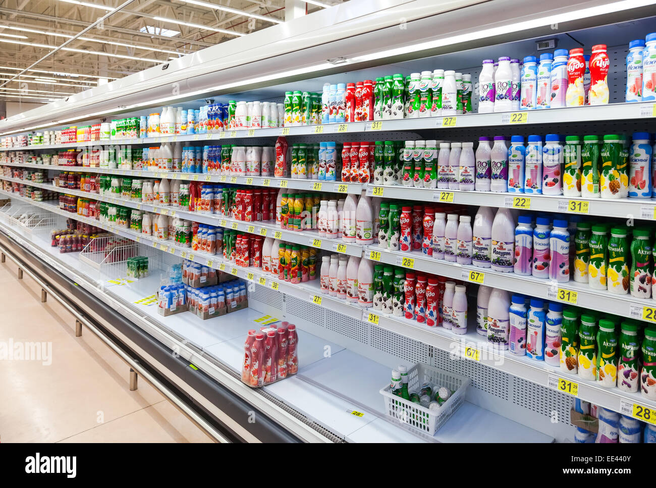 Milk Store Shelf Stock Photos & Milk Store Shelf Stock Images - Alamy