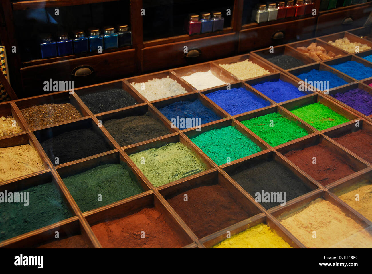 Powdered paint hi-res stock photography and images - Alamy