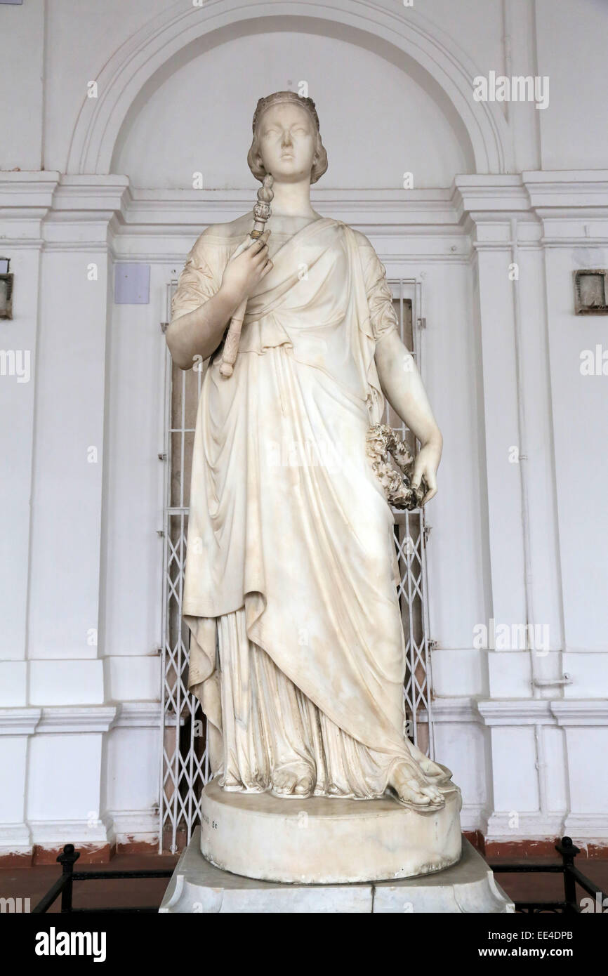 Queen victoria india statue hi-res stock photography and images - Alamy
