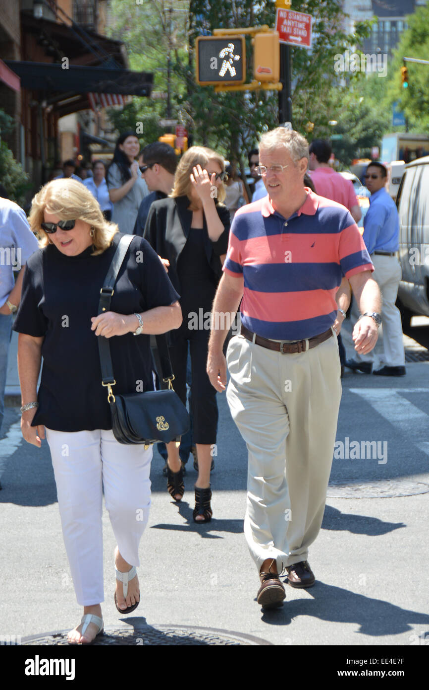 Taylor Swift spotted out in New York wearing all black carrying the ...