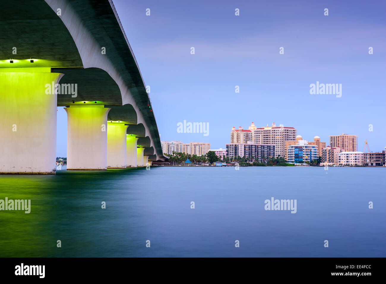 Sarasota, Florida, USA skyline at Sarasota Bay Stock Photo - Alamy