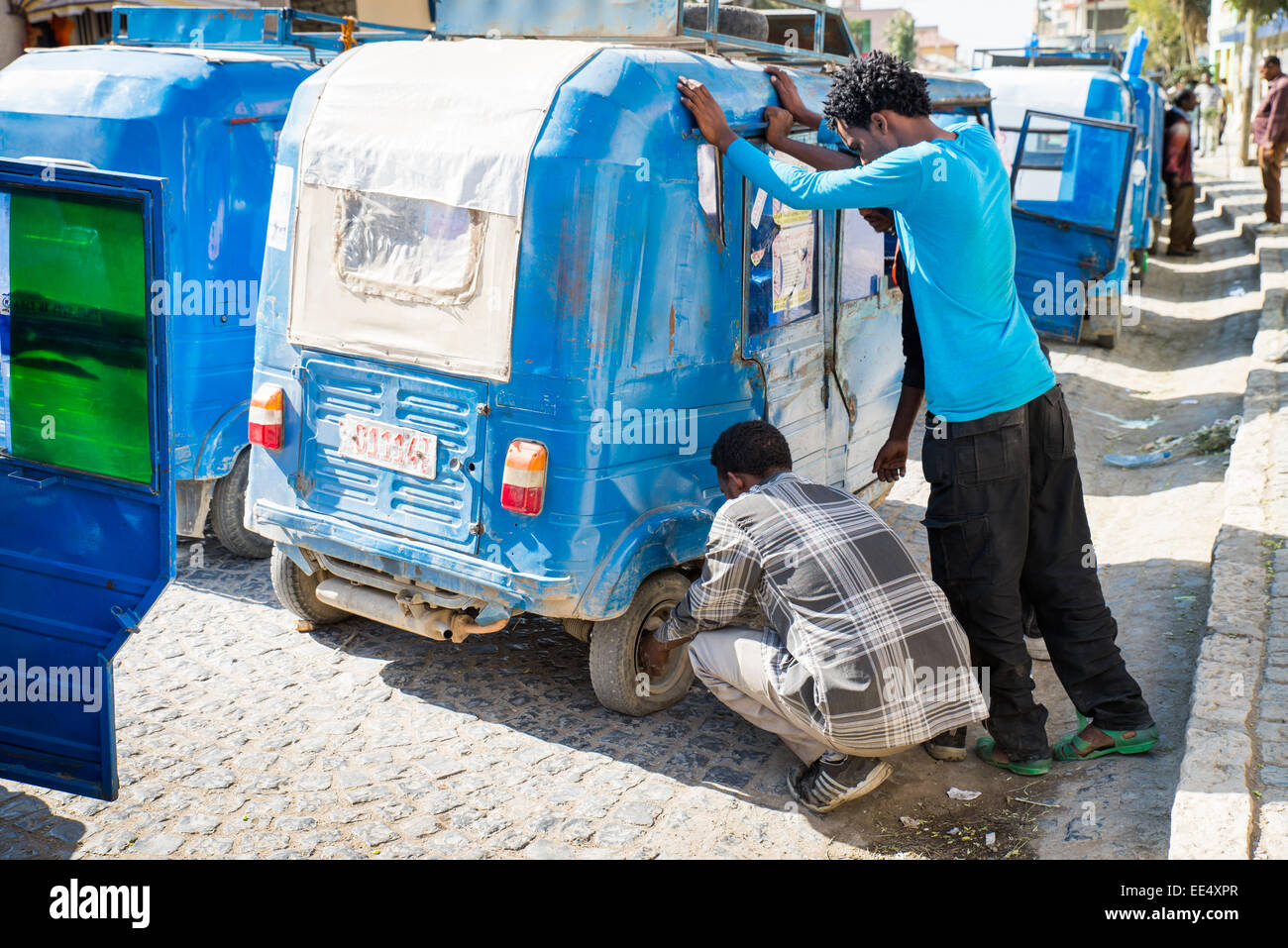 Ethiopia street scenes mekele mekelle hi-res stock photography and ...