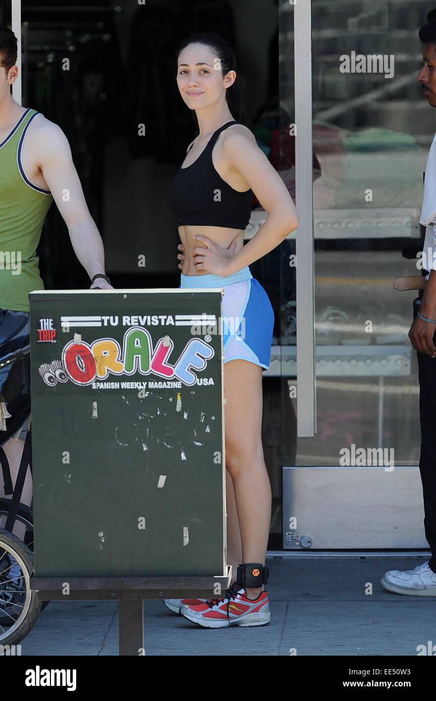 Emmy Rossum gets a workout while filming a new episode of 'Shameless ...