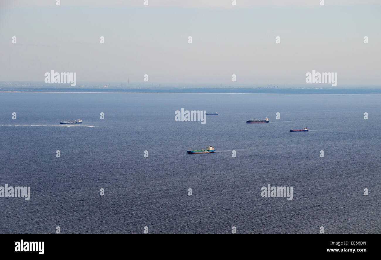 Ships anchor arctic hi-res stock photography and images - Alamy