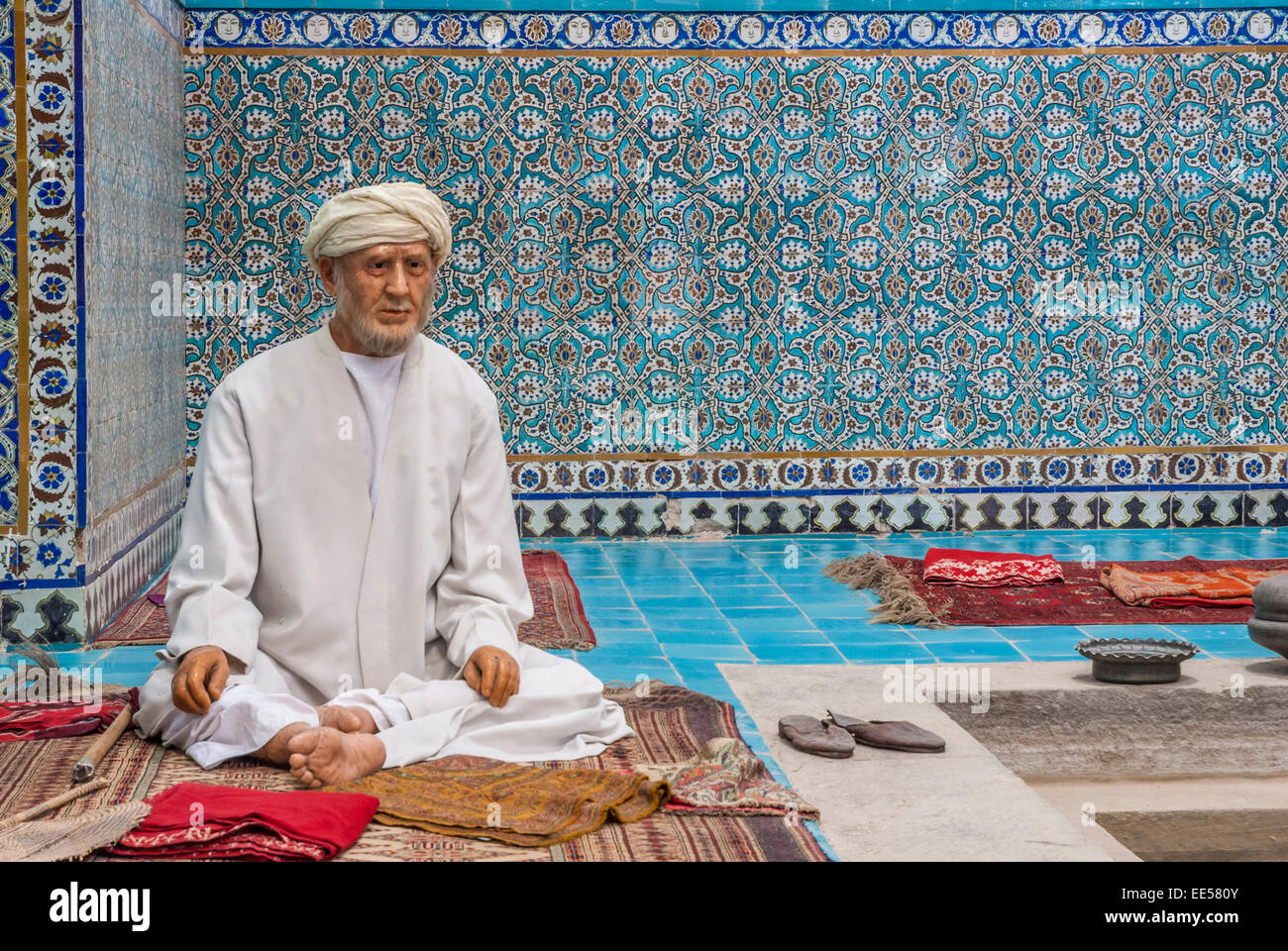 Traditional iranian old bath iran hi-res stock photography and images ...