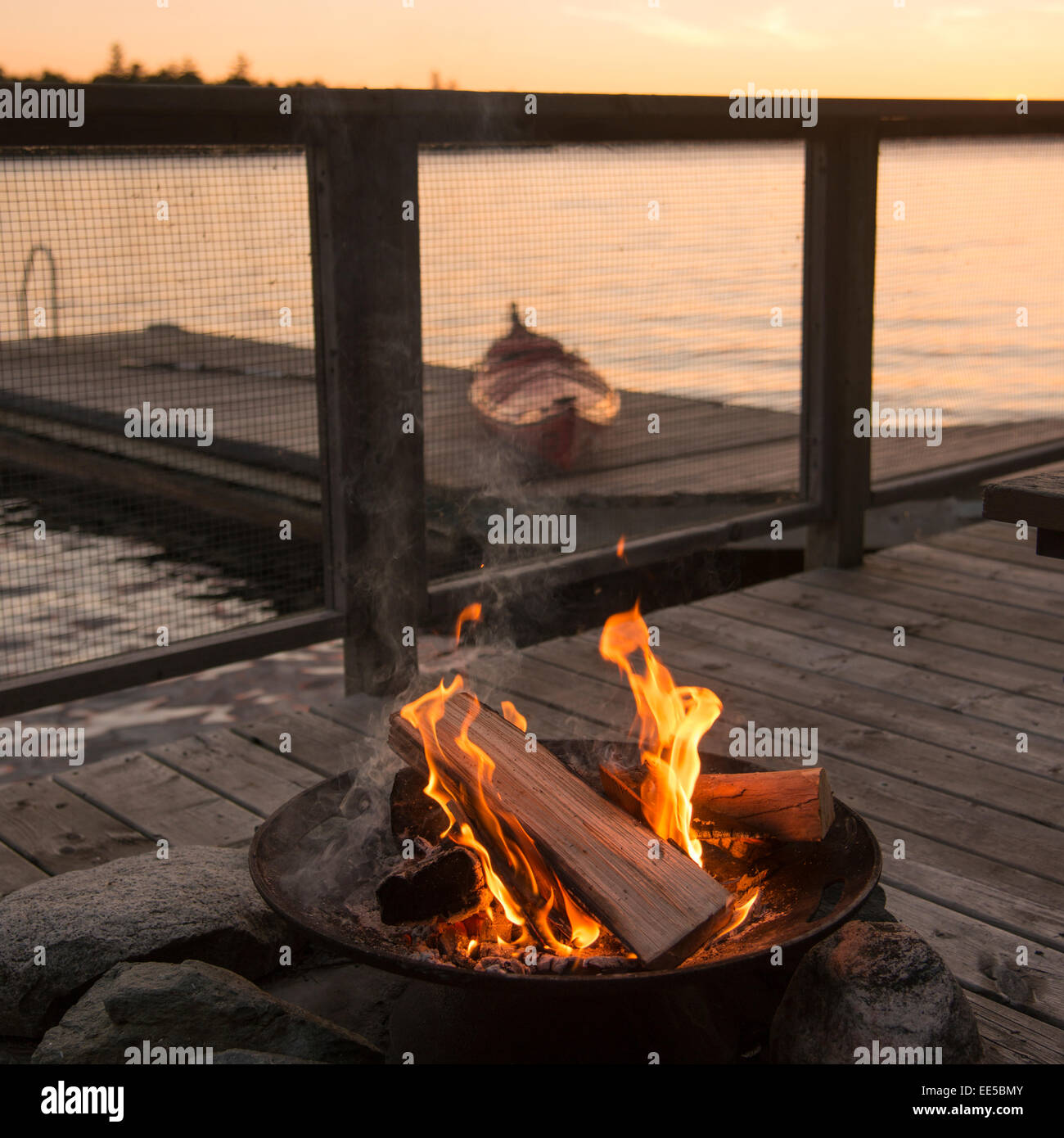 Campfire lake woods ontario canada hi-res stock photography and images ...