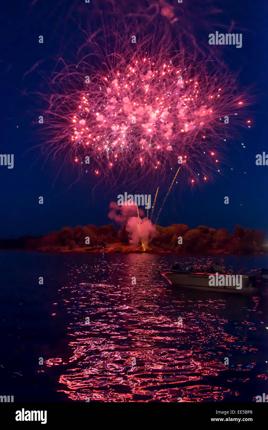 Canada Day firework display, Keewatin, Unorganized Kenora, Kenora, Lake ...