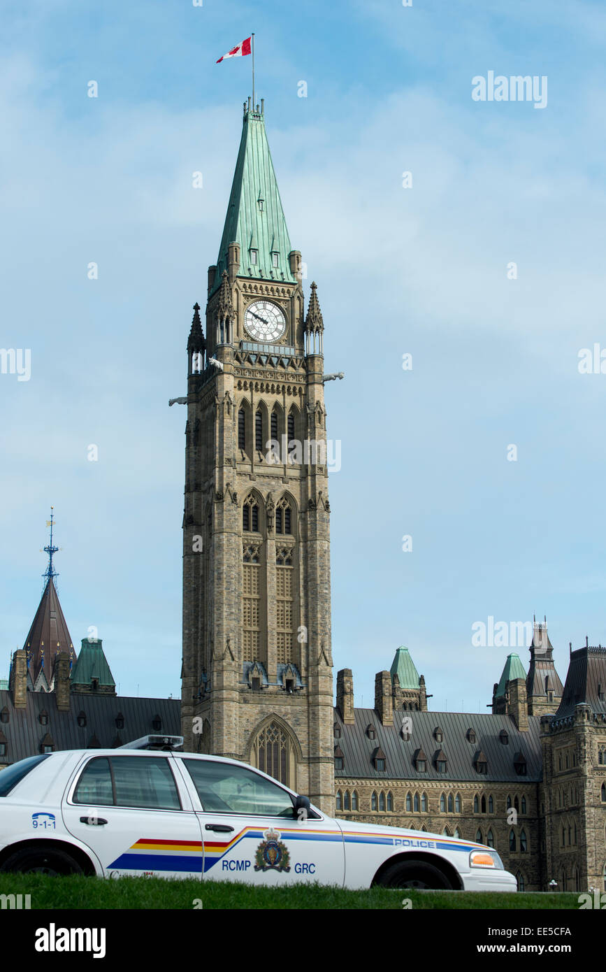 Peace tower, parliament hill hi-res stock photography and images - Alamy