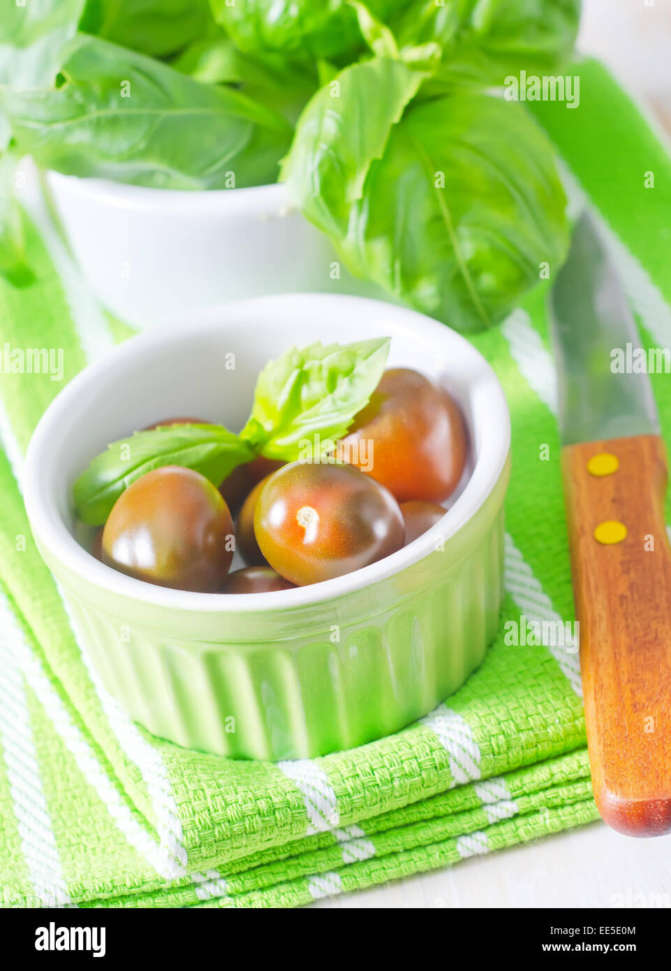basil and tomato Stock Photo - Alamy
