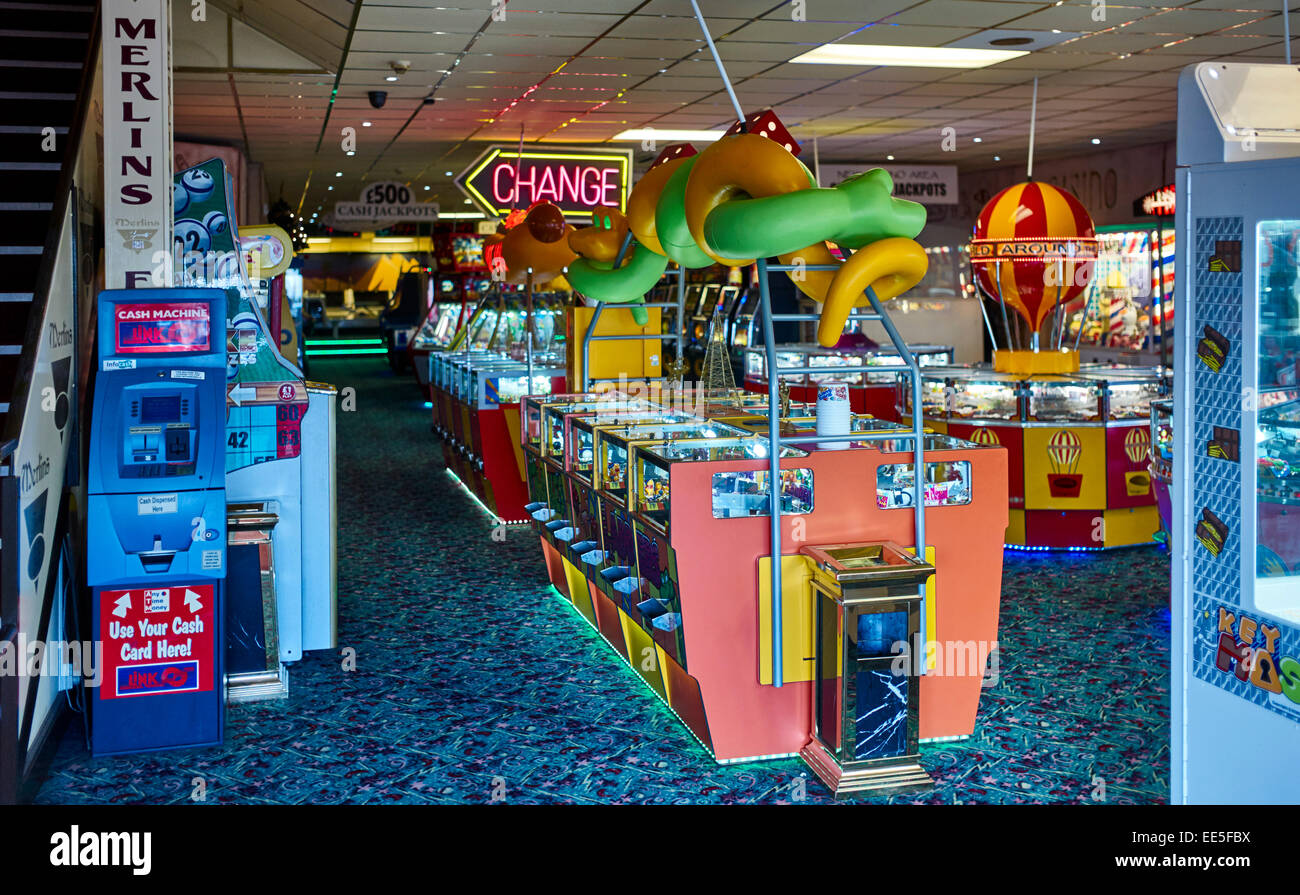 Amusement arcade machine hi-res stock photography and images - Alamy