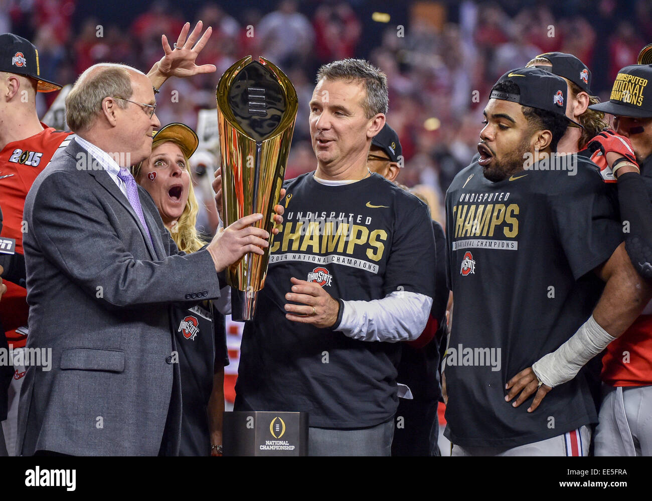 Ohio State head coach Urban Meyer and wife, Shelly celebrate during the ...
