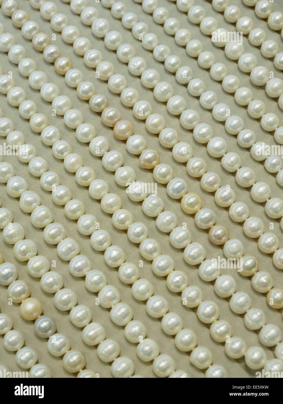 Pearl lines hi-res stock photography and images - Alamy