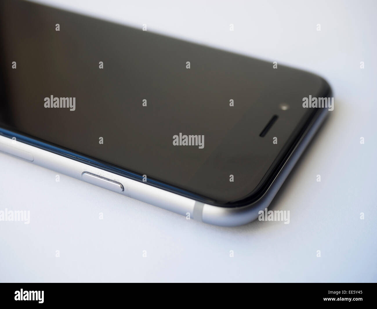 Iphone 6 hi-res stock photography and images - Alamy