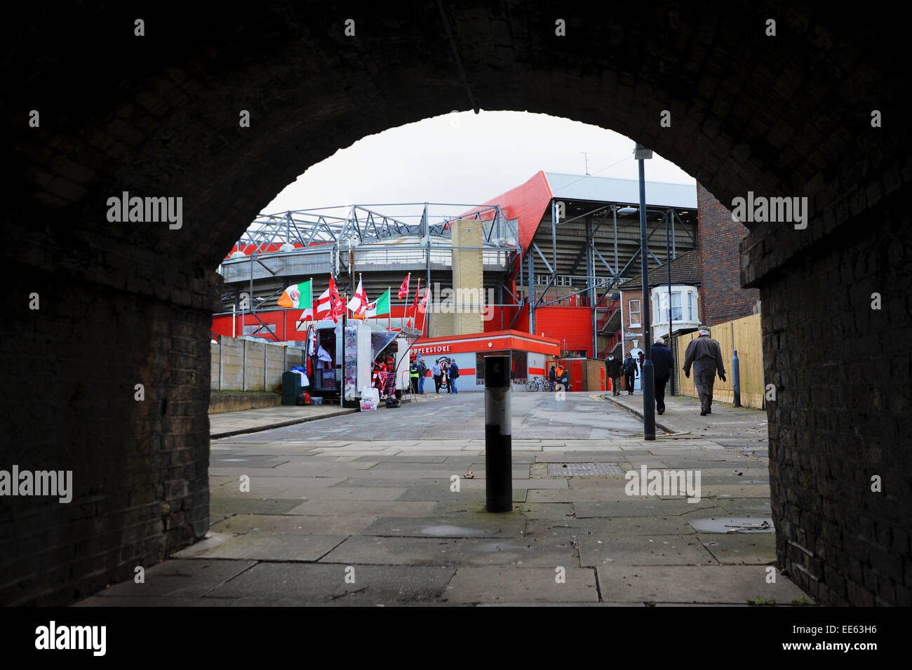 Charlton athletic football hi-res stock photography and images - Alamy