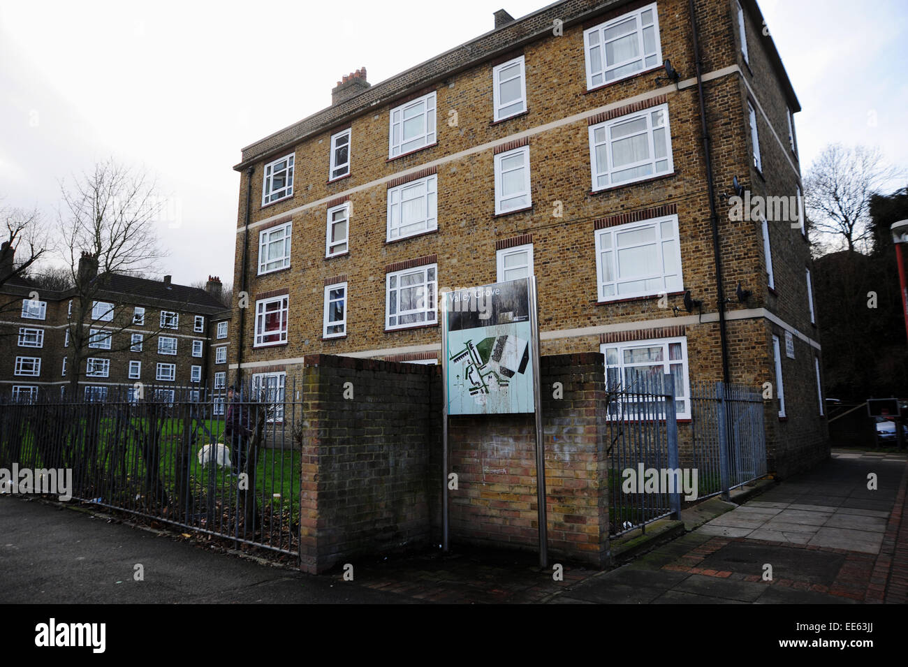 South london estates hi-res stock photography and images - Alamy