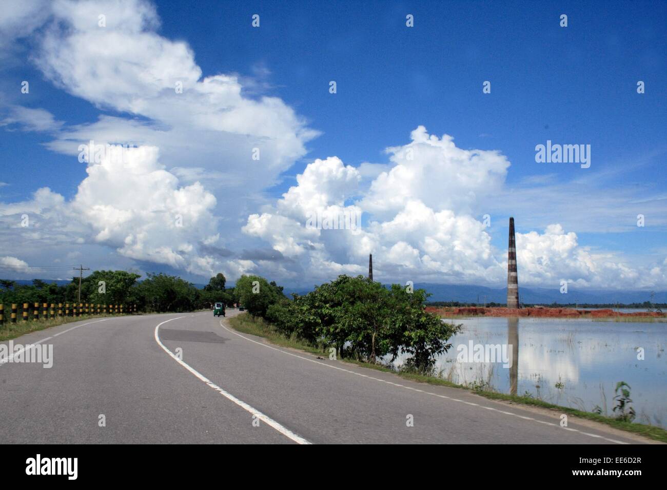Dhaka sylhet highway road Bangladesh Stock Photo - Alamy