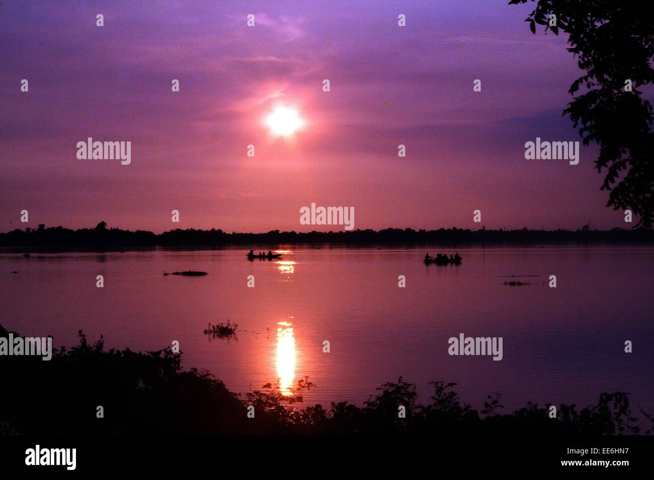 Bangladesh 2015. Sunset over Surma River in Sunamganj Stock Photo - Alamy