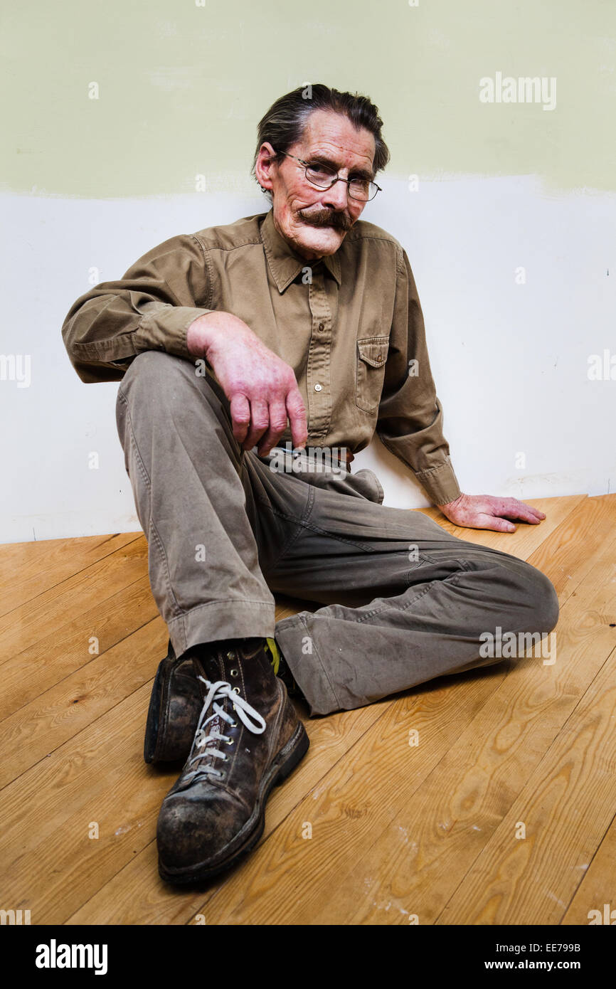 Man 60s hi-res stock photography and images - Alamy