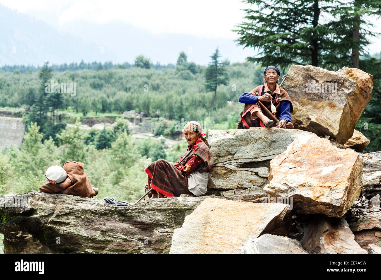 Local people manali himachal pradesh hi-res stock photography and ...
