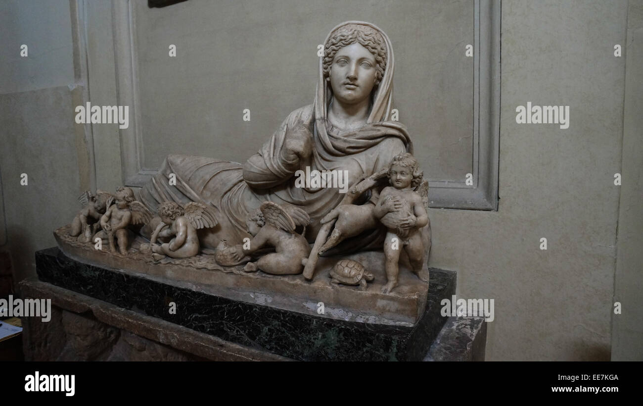 Greece sculptures in Vatican museum, Italy Stock Photo - Alamy