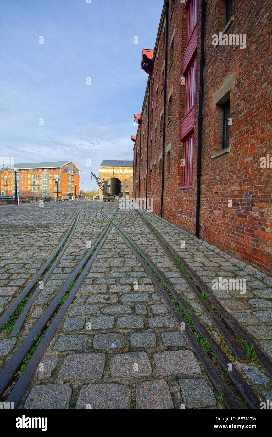 Wharfside crane hi-res stock photography and images - Alamy