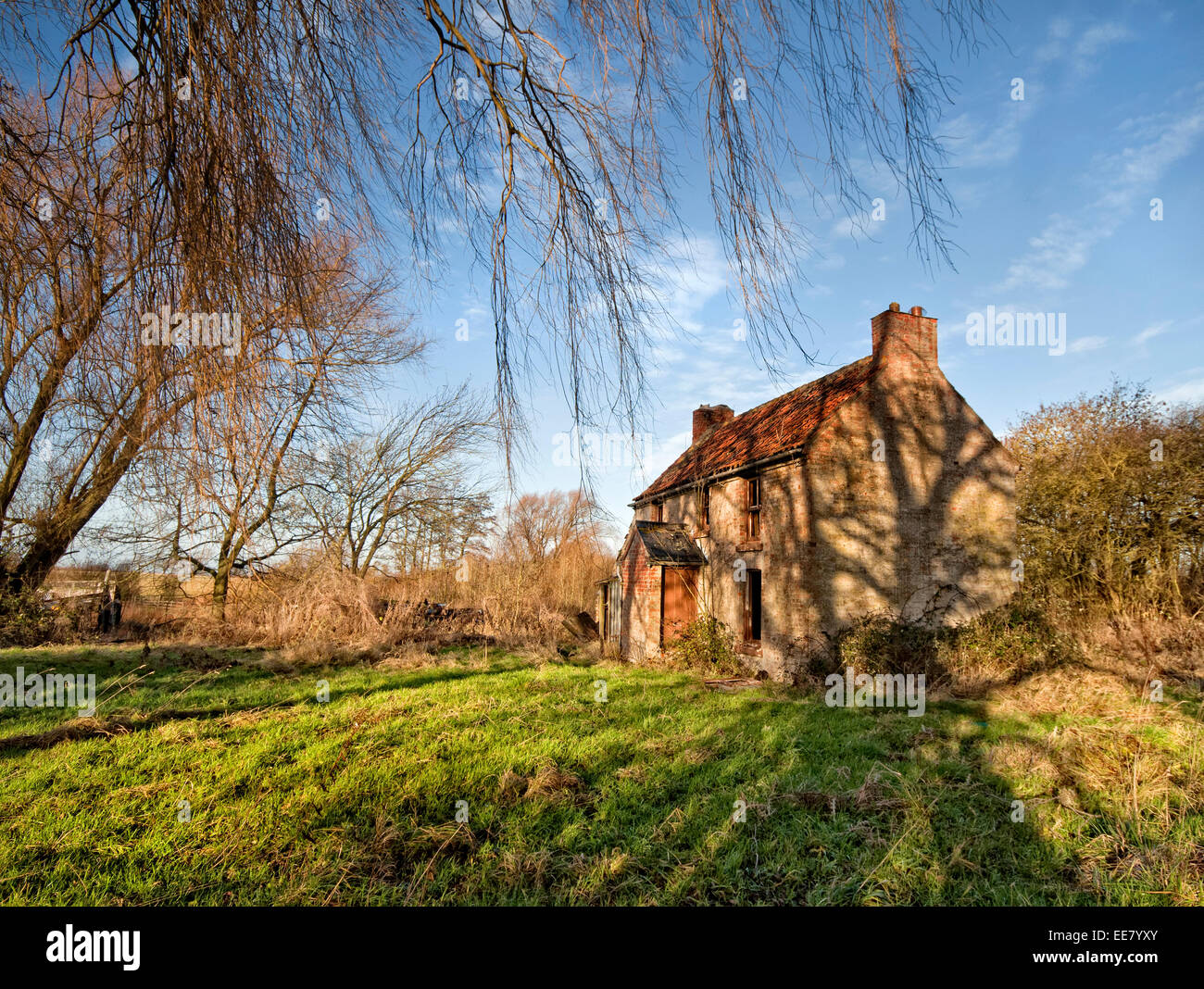 Stenwith Lock Keepers cottage, Lincolnshire,England Stock Photo - Alamy