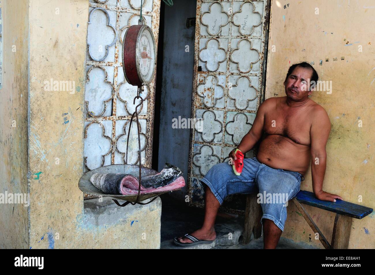 Perico fish weighing - Port in PUERTO PIZARRO. Department of Tumbes ...