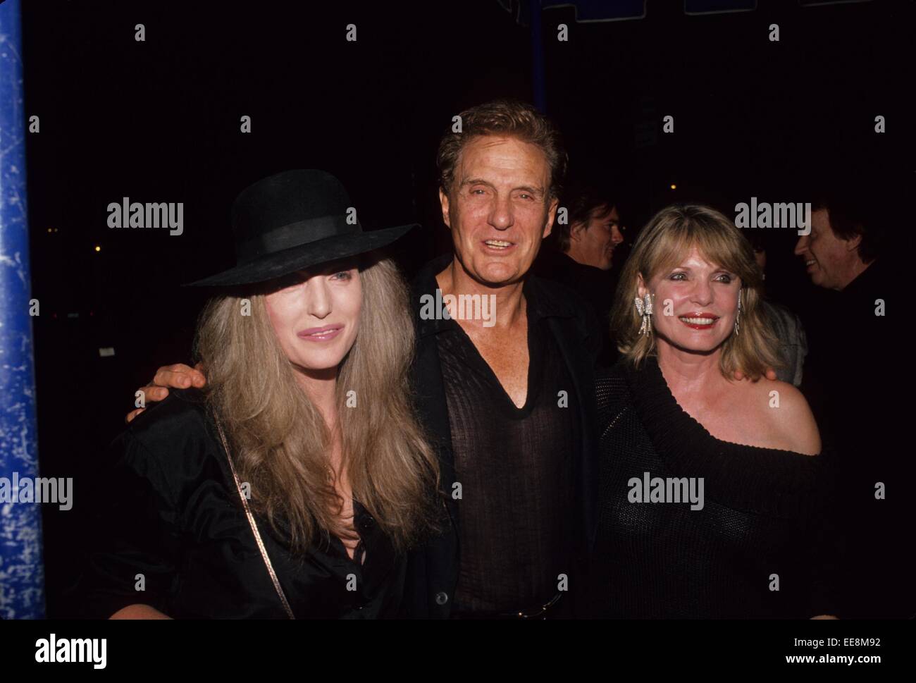 ROBERT STACK with Elizabeth Stack.l0128. © Sylvia Sutton/Globe Photos ...