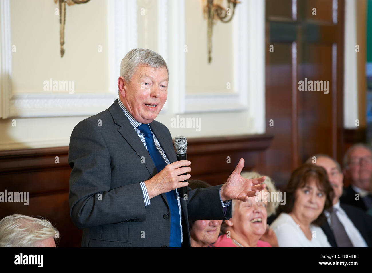 1997 general election postman hi-res stock photography and images - Alamy