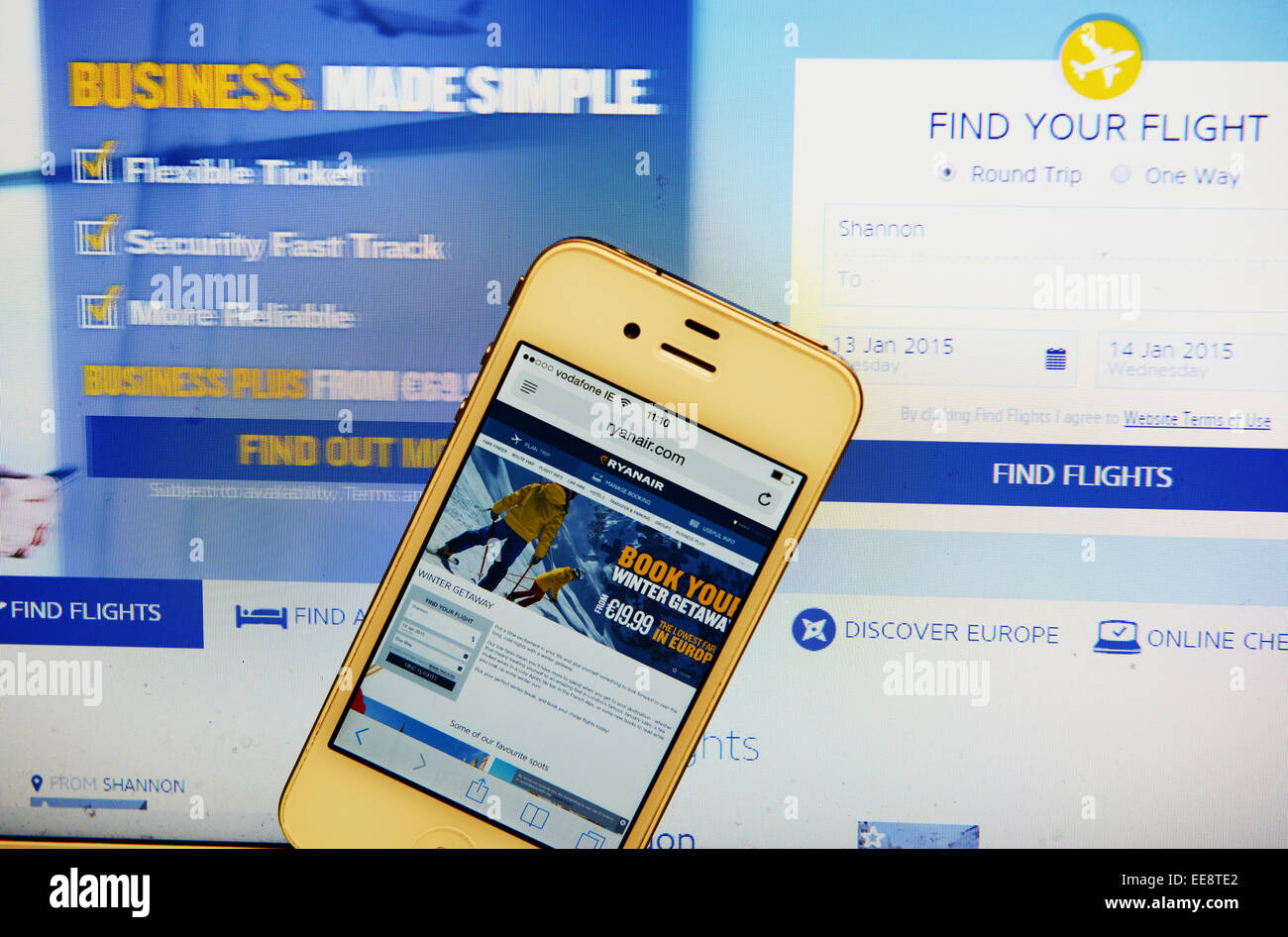 Ryanair computer hi-res stock photography and images - Alamy