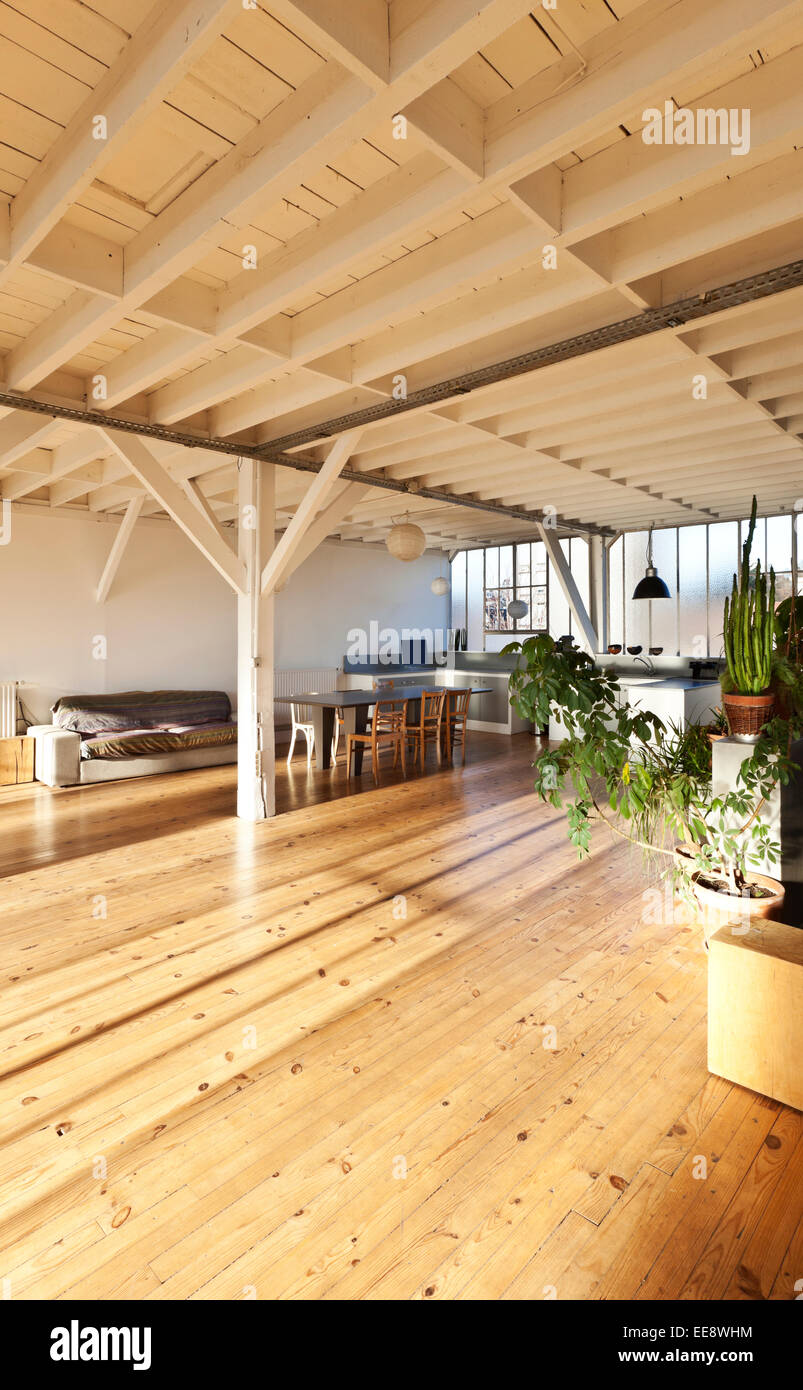 interior wide loft, beams and wooden floor Stock Photo - Alamy