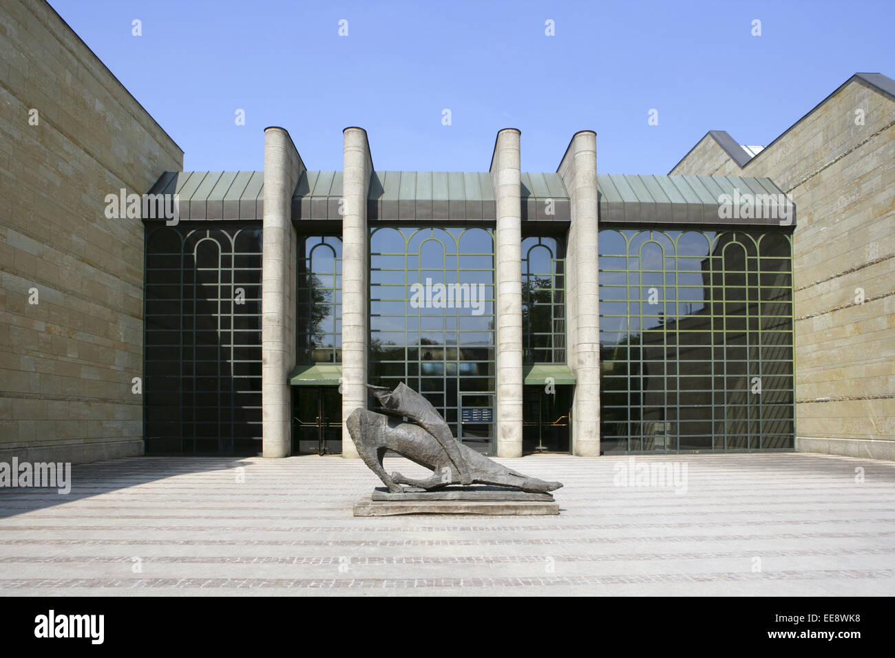 Muenchen ship hi-res stock photography and images - Alamy