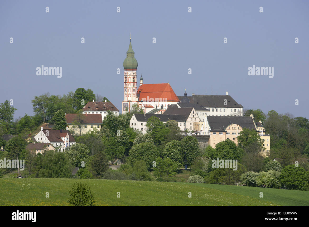Deutschland, Oberbayern, Andechs, Ortsansicht, Benediktinerkloster ...