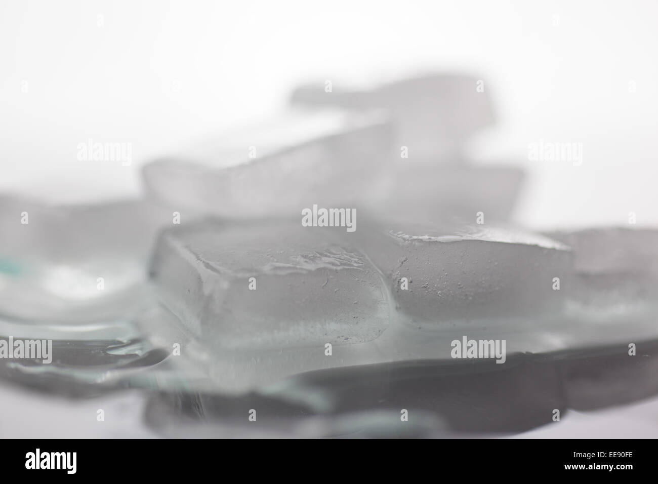 Ice cubes melting hi-res stock photography and images - Alamy