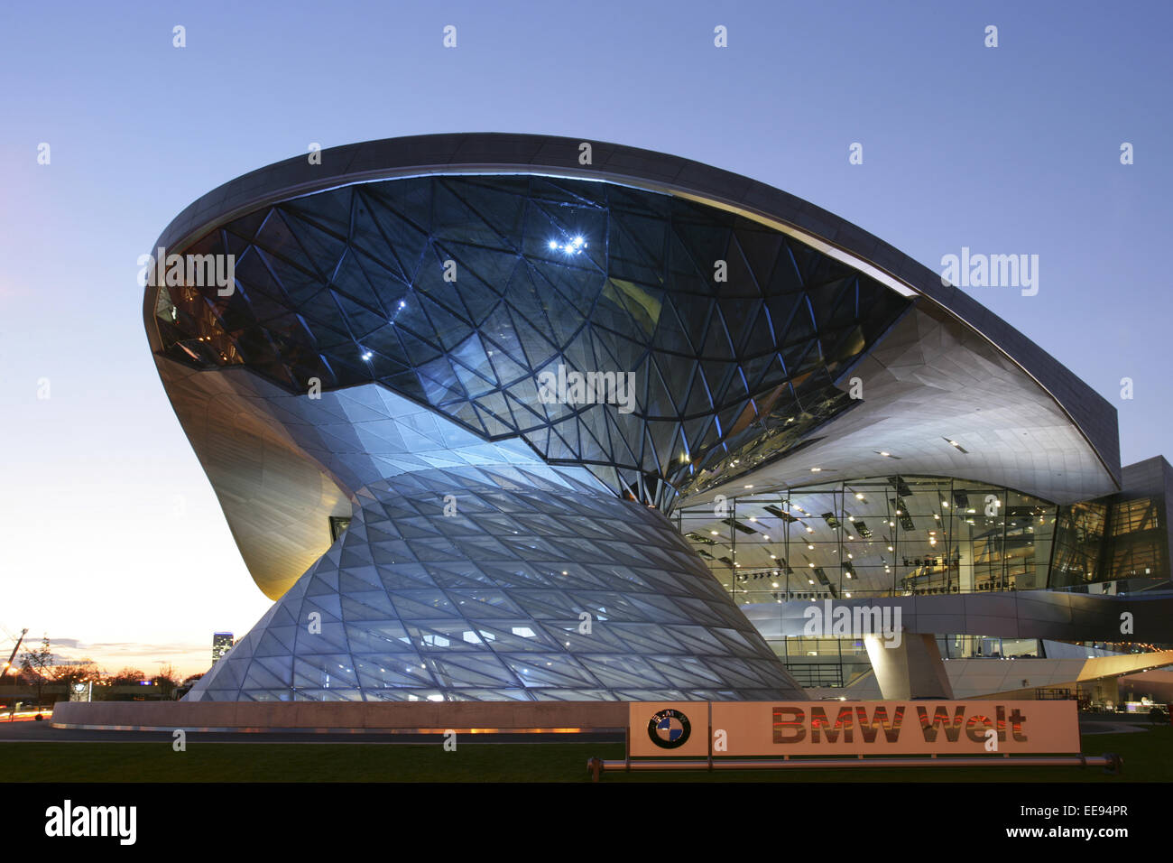 Architektur, Autohersteller, Automobilkonzern, BMW, Bau, Bauwerk ...