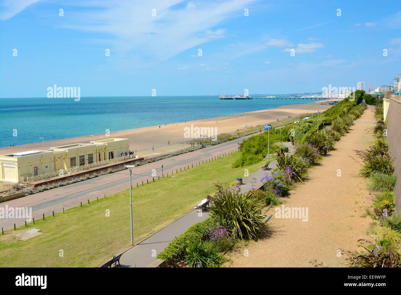 Brighton beach pier in background hi-res stock photography and images ...