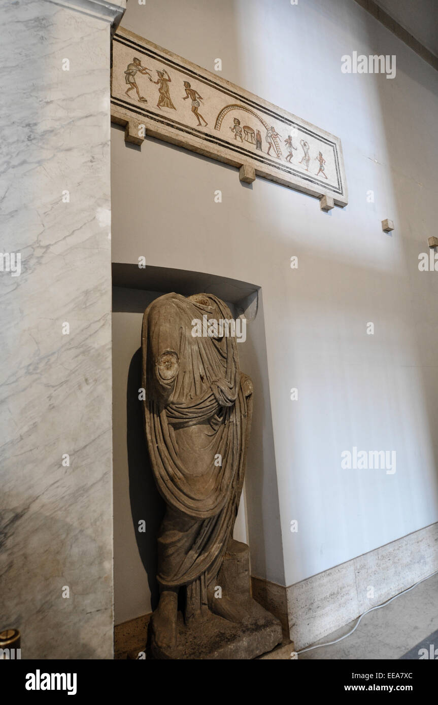 Greece sculptures in Vatican museum, Italy Stock Photo - Alamy