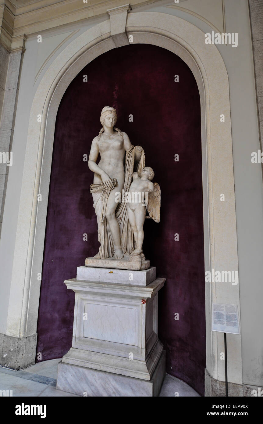 Hellenistic sculptures in Vatican museum, Italy Stock Photo - Alamy
