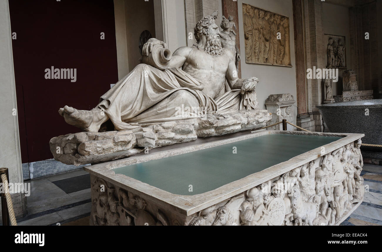 Hellenistic sculptures in Vatican museum, Italy Stock Photo - Alamy