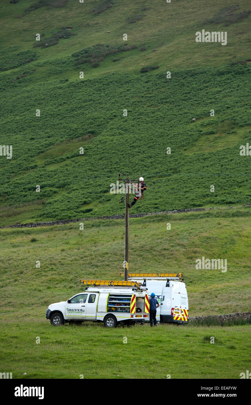 Mains connection hi-res stock photography and images - Alamy