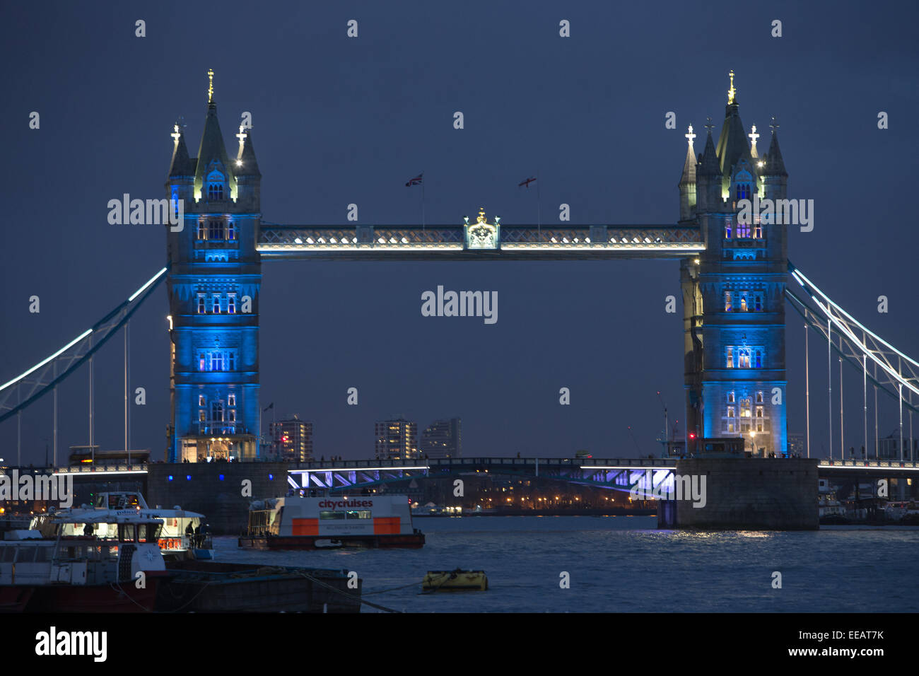 Tower Bridge lights up in the colours of the French flag in solidarity ...