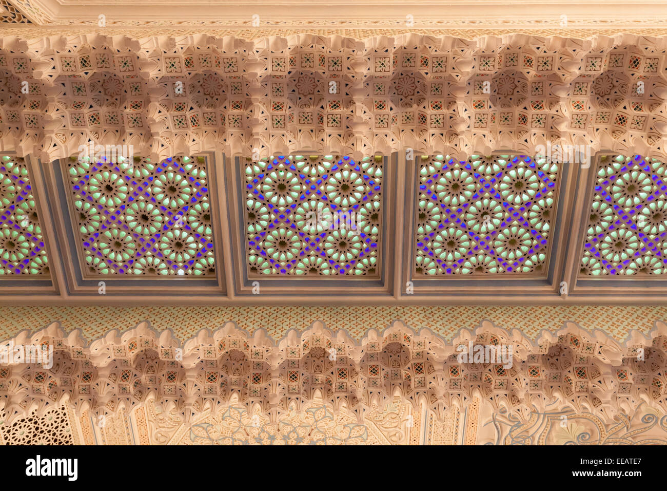 Decoration inside of the Grand Mosque in Kuwait Stock Photo - Alamy